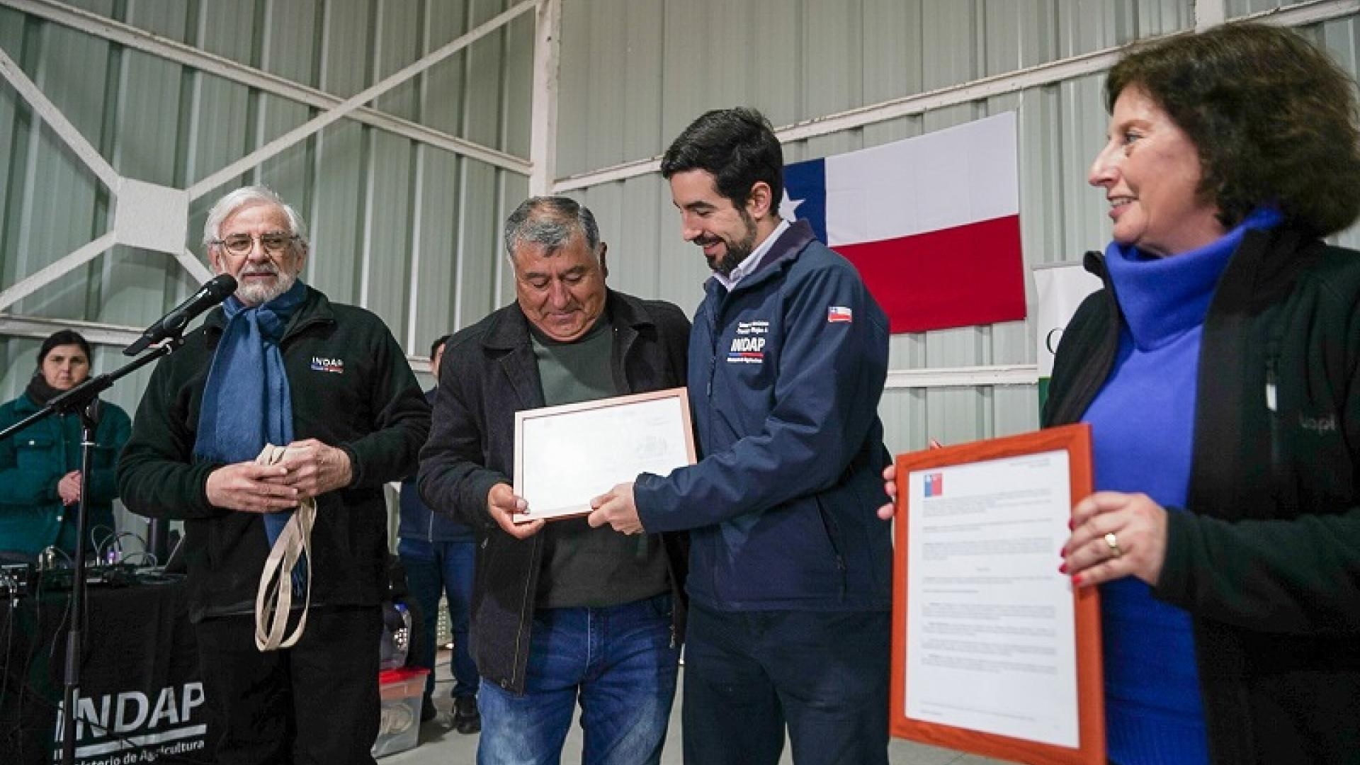 Melipilla: agricultores acceden por primera vez a mercado público de 22 ...